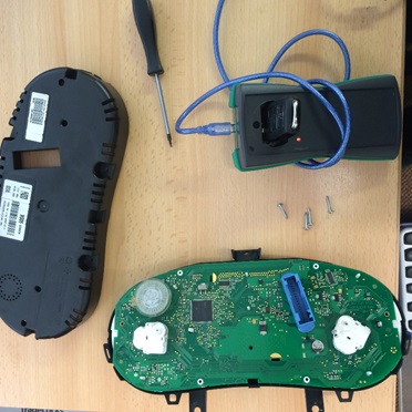 SuperVAG - The Solution to Making Keys to VAG Vehicles